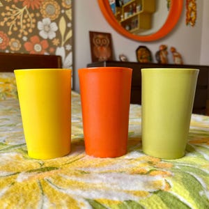 Vintage 70s Retro Tupperware Cups Yellow Orange Green Set of 3 - Etsy