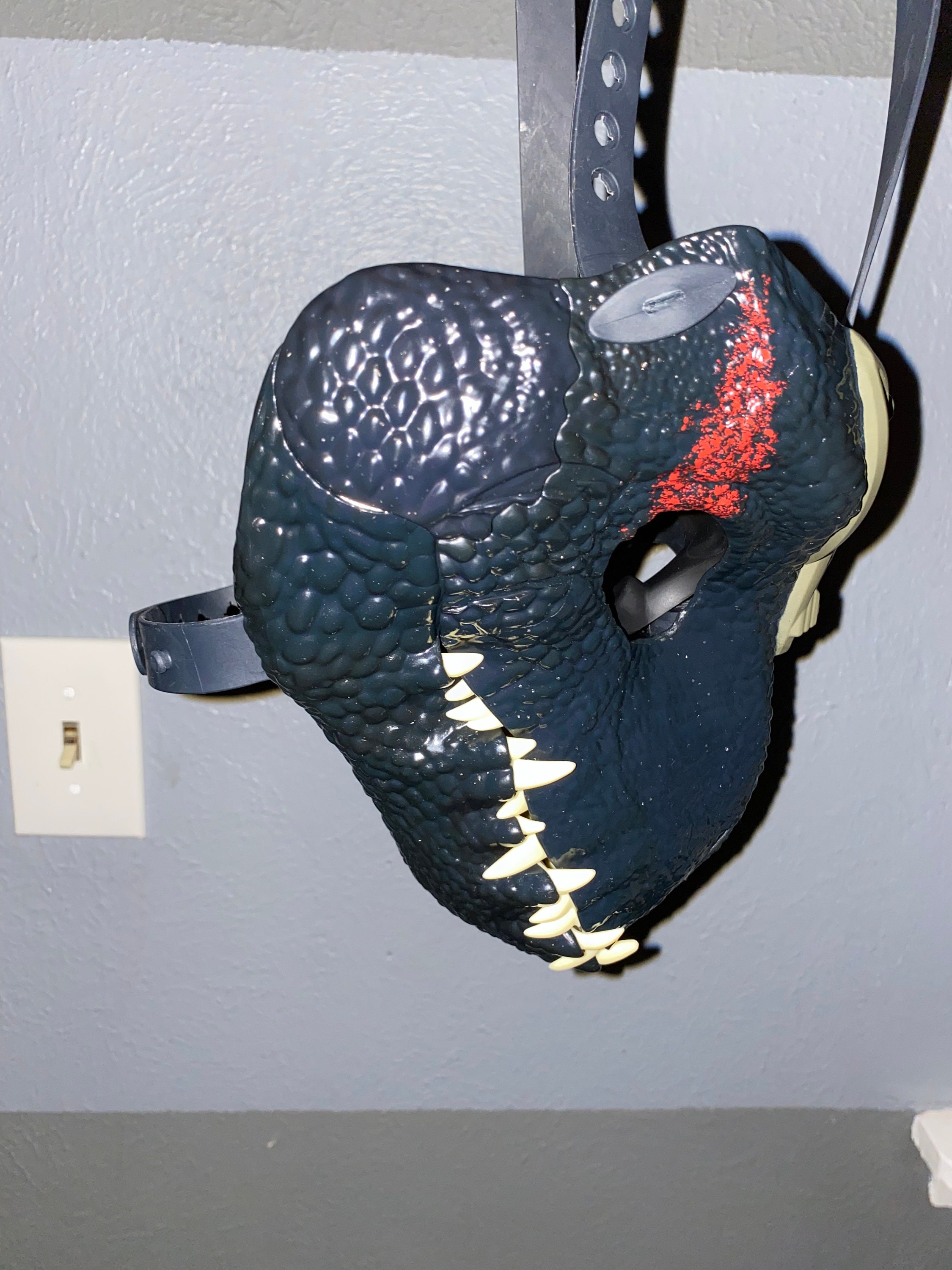 Jurassic World Track 'N Roar Indoraptor Role Play Mask - Etsy