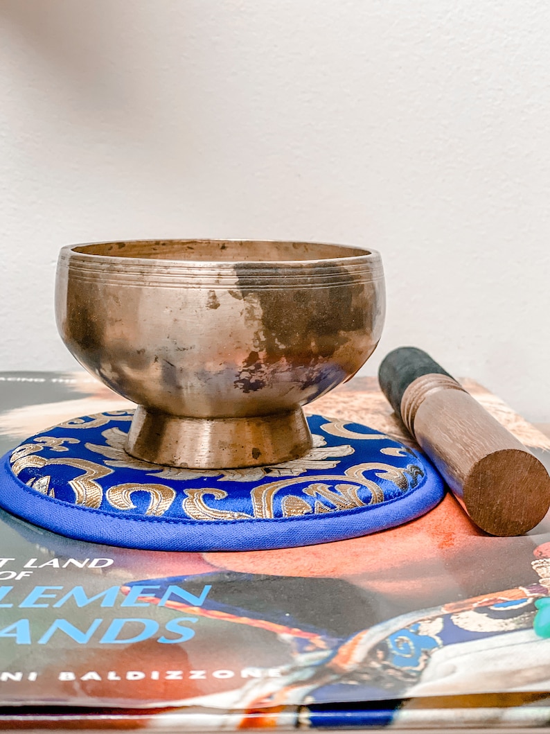 Antique 4" Naga Stand Singing Bowl for Spiritual Chakra Healing ...