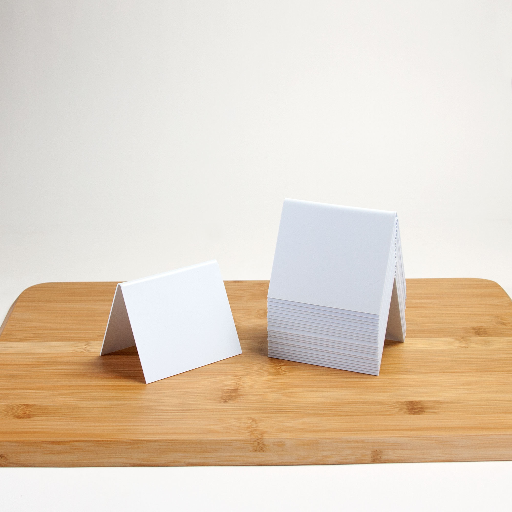 25pk Blank White Plastic Sign Tents, DIY Signs, 3.5" X 3", Free ...