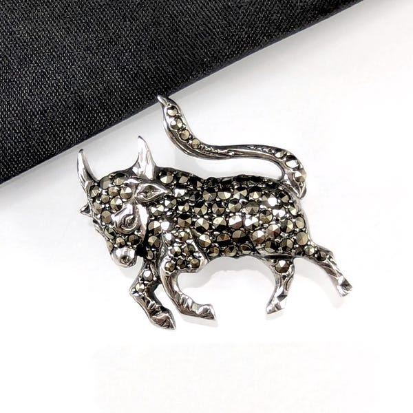 Bull Brooch - Etsy