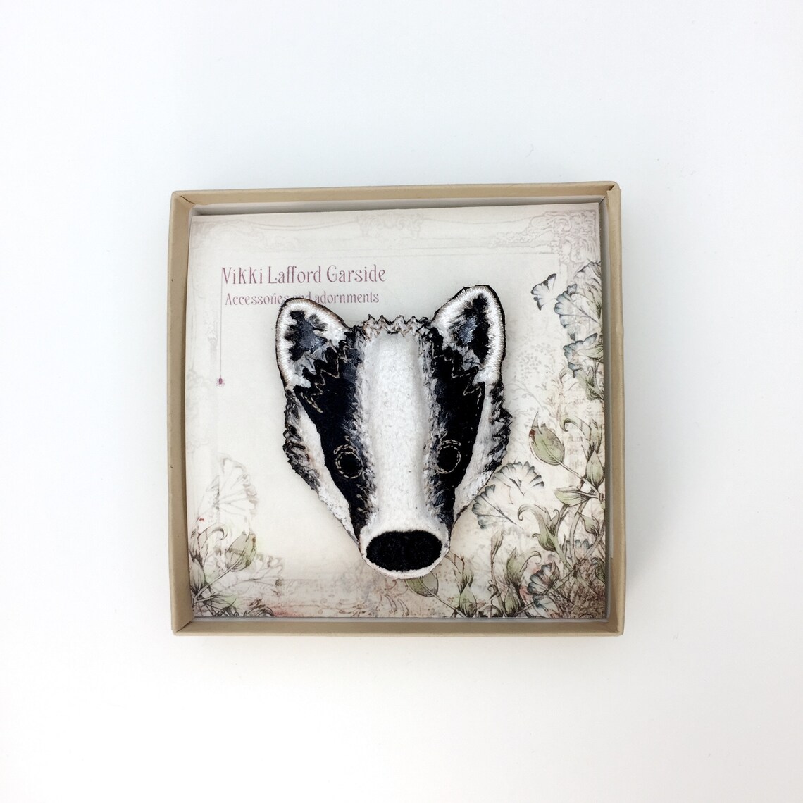 Badger Brooch Embroidered and Painted Fabric Badger Pin - Etsy UK