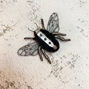 Bumblebee Brooch, Embroidered Bee, Insect Pin, Nature Brooch, White ...