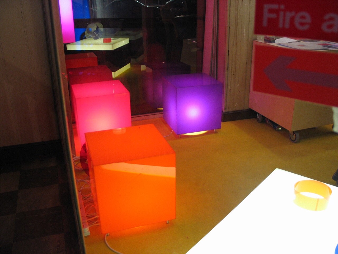 Lumicube T3 - Illuminated Perspex Bed-side Table | Cube Lamp ...