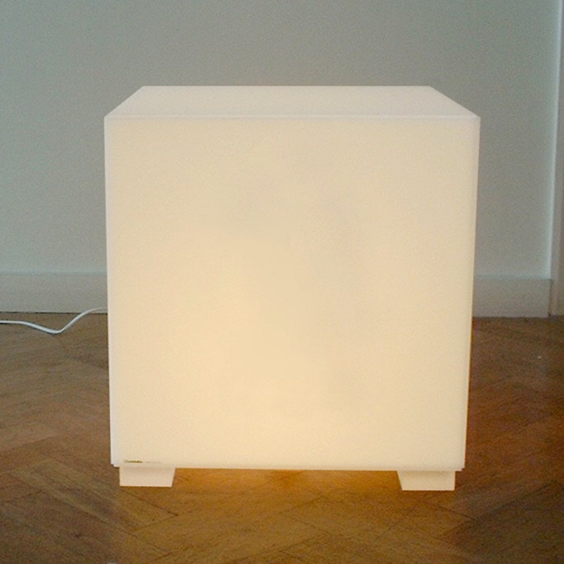 Lumicube T6 - Illuminated Perspex Table | Plexiglass | Lucite | Acylic ...