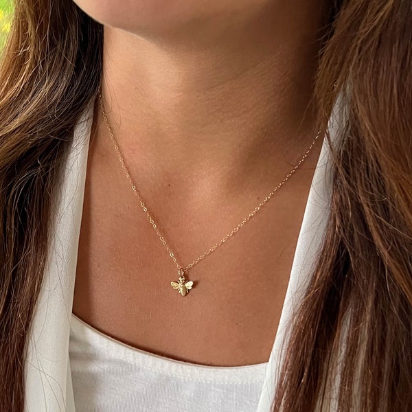 Bee Charm Necklace - Etsy