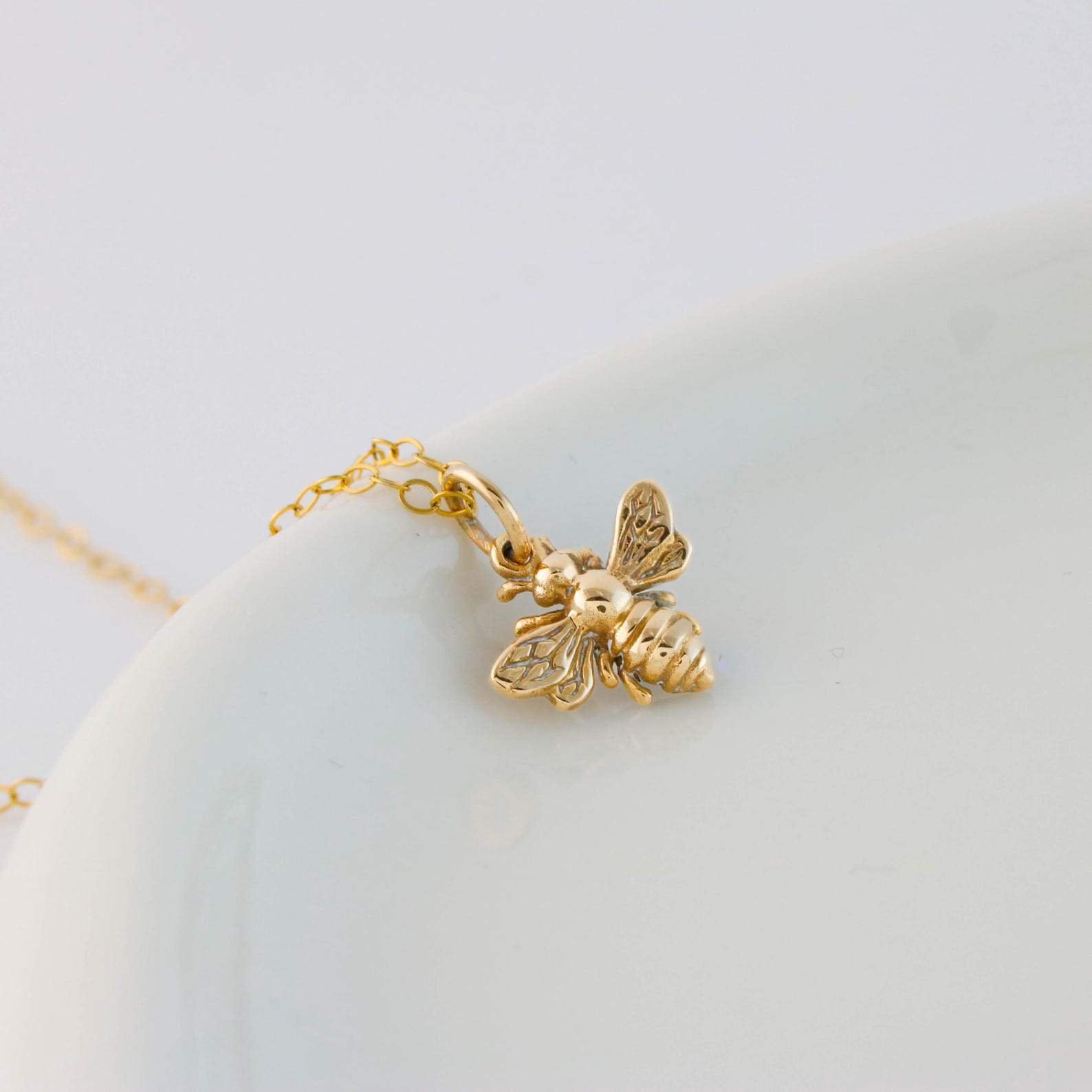 Gold Bee Necklace, Dainty Bumble Bee Charm Pendant, Honey Bee Layering ...