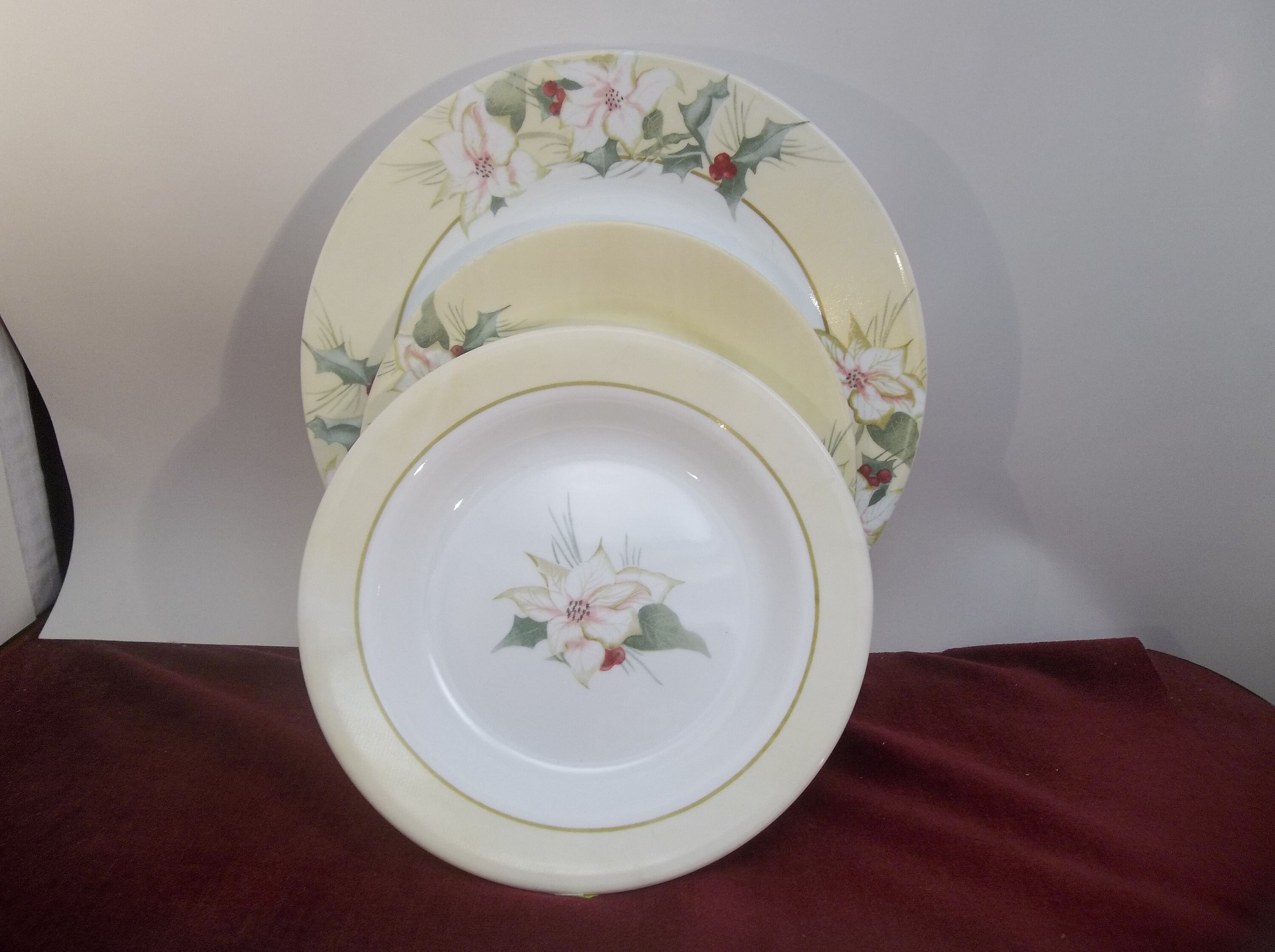 Corelle Winter Harmony Dinnerware - Etsy UK