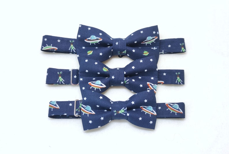 Father Son Bow Tie Set, Matching Bow Ties With Ufos and Aliens in Space ...