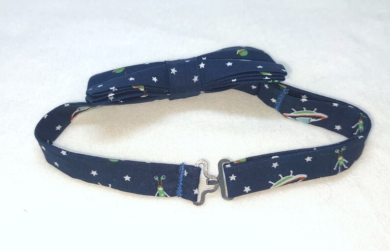Father Son Bow Tie Set, Matching Bow Ties With Ufos and Aliens in Space ...