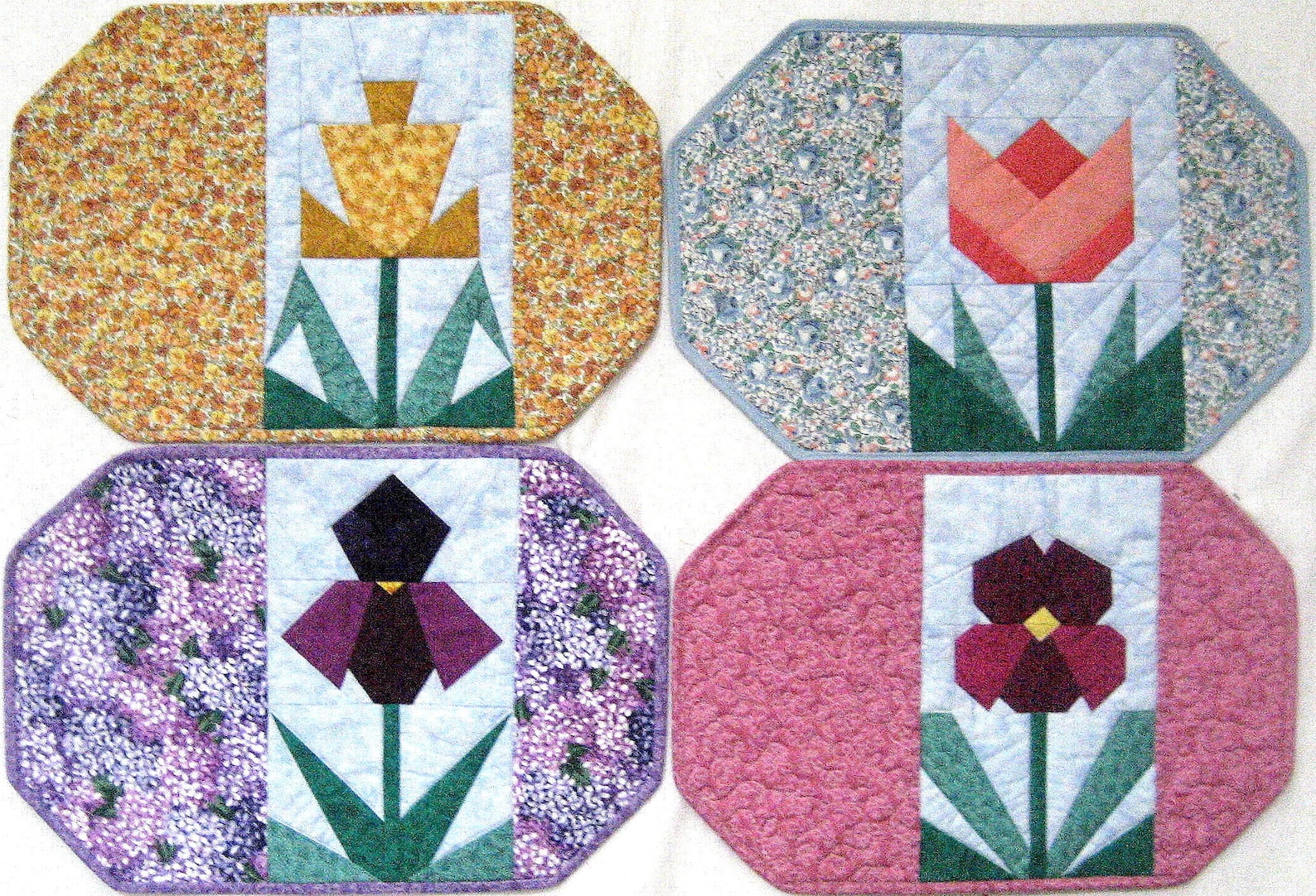 Get Set for Spring : Quilted Flower Placemat Table Runner - Etsy
