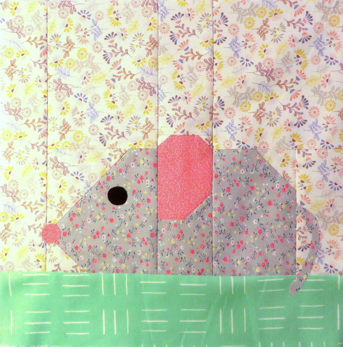 Q510 Patch Mouse Block With This Pattern Includes Expanded Mix-n-match ...