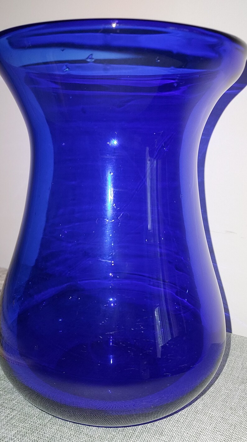 Vintage Cobalt Blue Glass-wide Bottom Vase 8" - Etsy