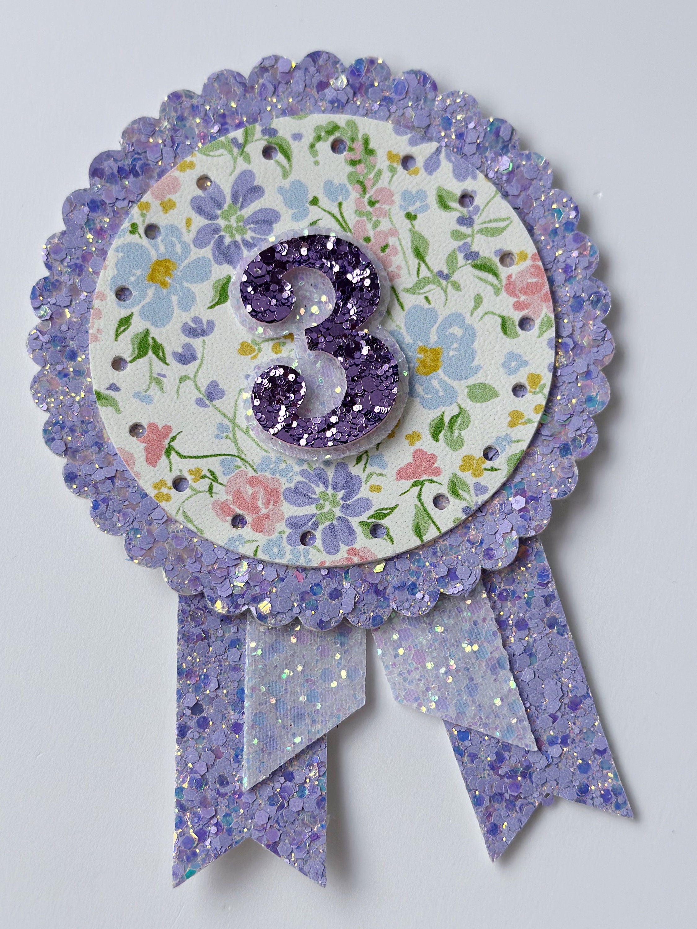Daisy Birthday Badge, Flower Birthday Badge, Glitter Birthday Badge - Etsy
