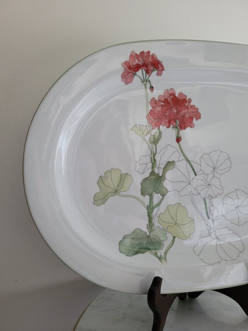 Gorgeous Porcelain Block Spal Portugal Watercolors Geranium Oval ...