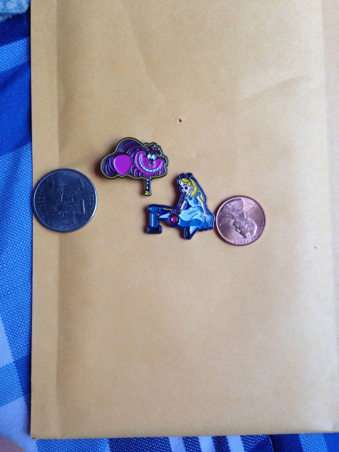 Alice in Wonderland 2 Pin Set Cheshire Cat Not Electric Forest 2016 SCI ...