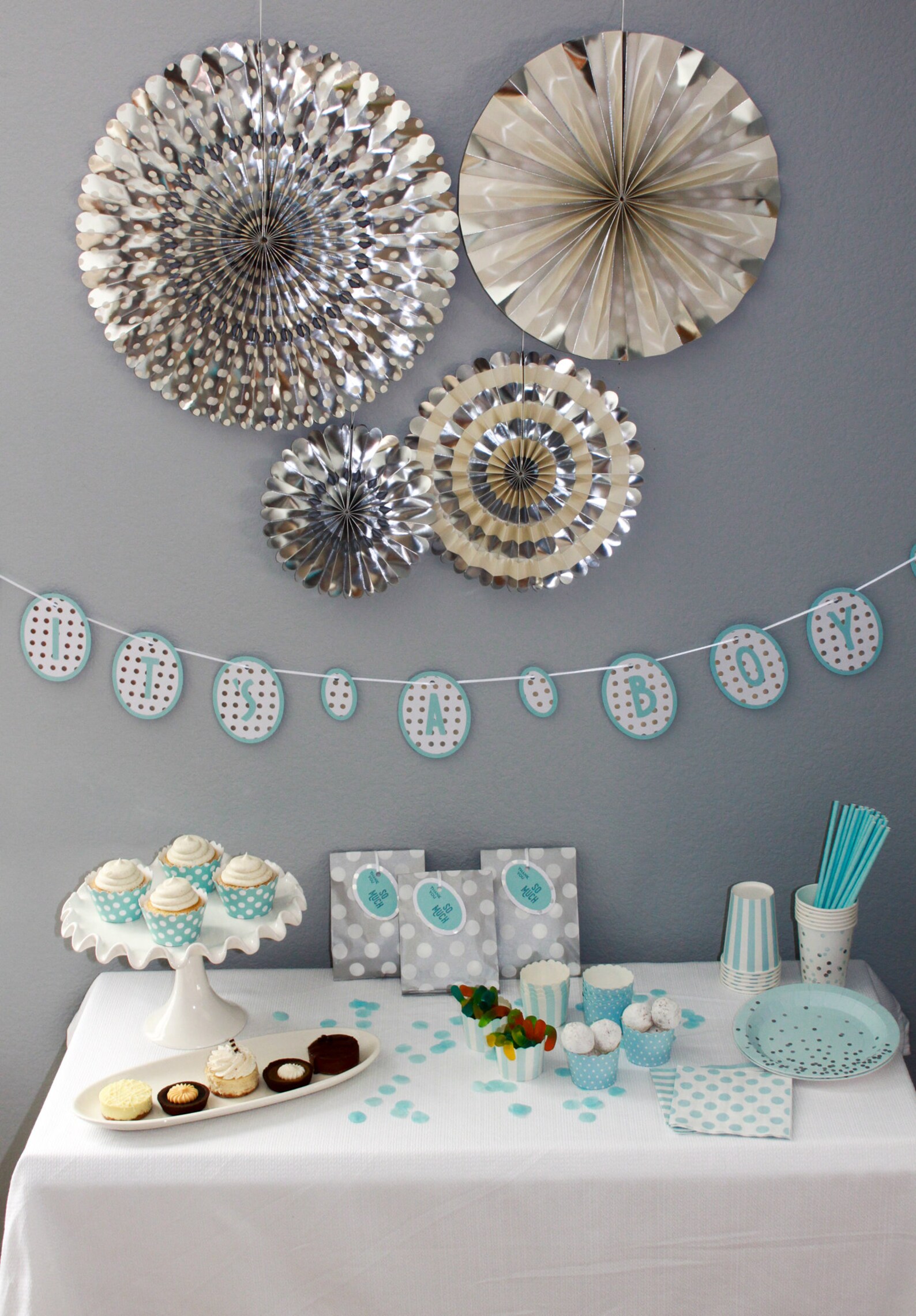 Light Blue Polka Dot Cupcake Wrappers / Cupcake Wrappers / - Etsy