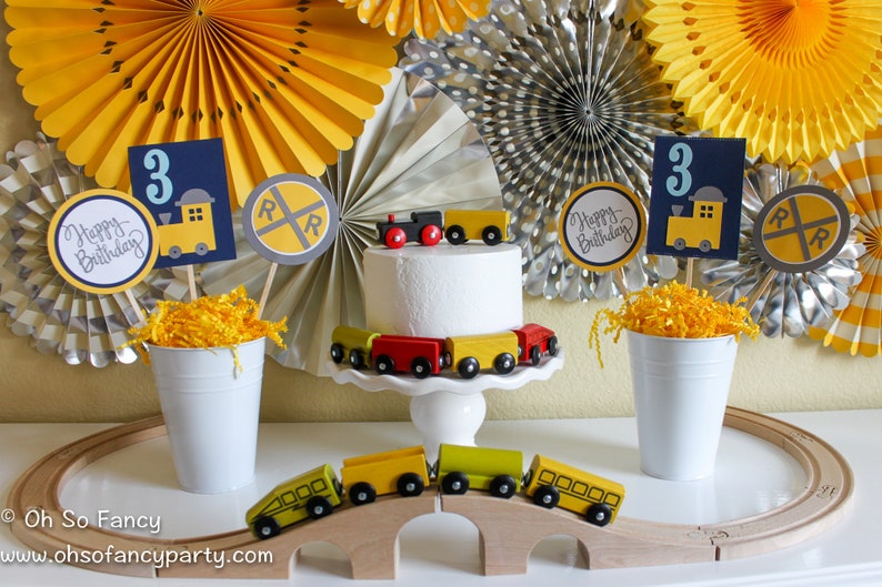 Train Birthday Centerpieces / Train Party / Choo Choo - Etsy