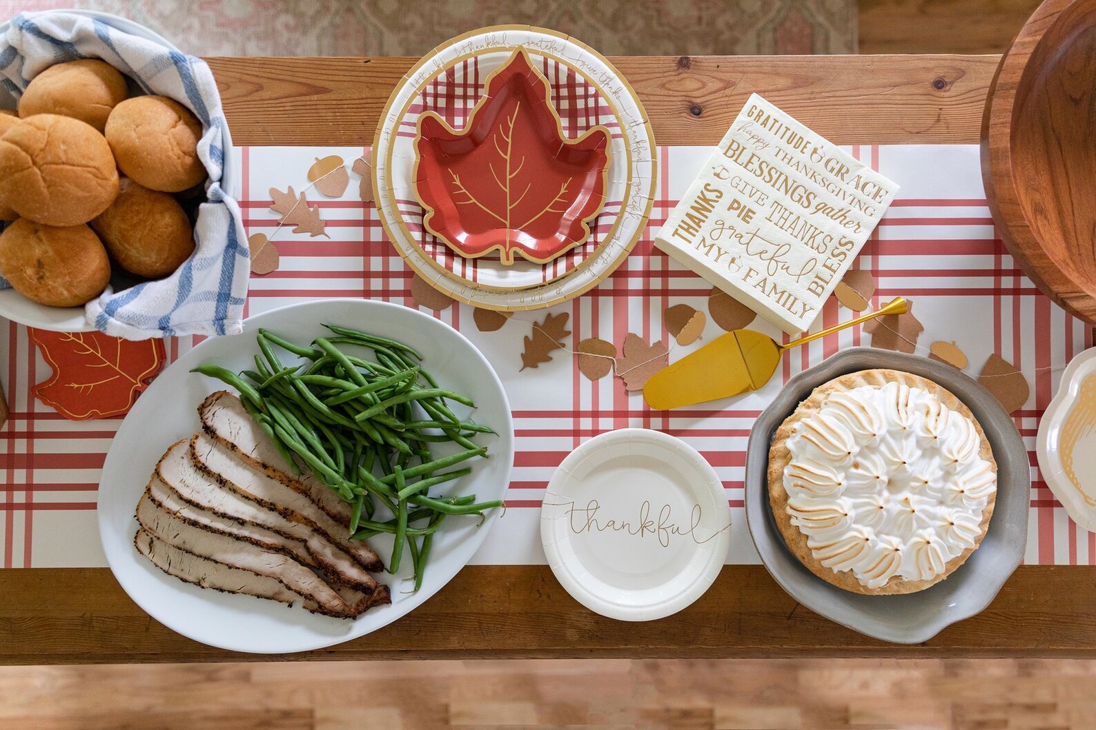 Harvest Maple Leaf Plate / Leaf Shaped Plate / Thanksgiving Decor ...