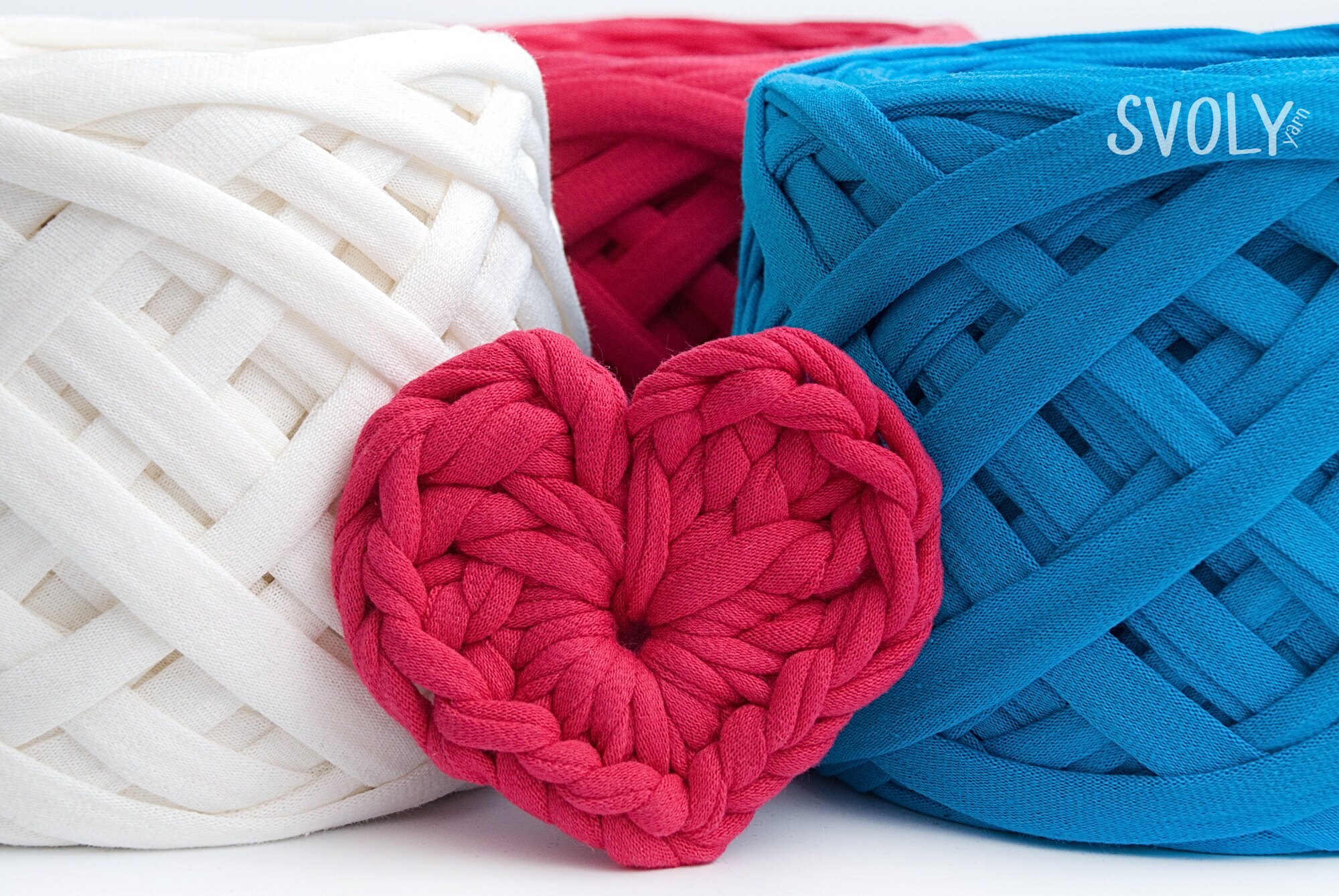 Raspberry t-shirt yarn 10meters Pink spaghetti yarn Bulky | Etsy