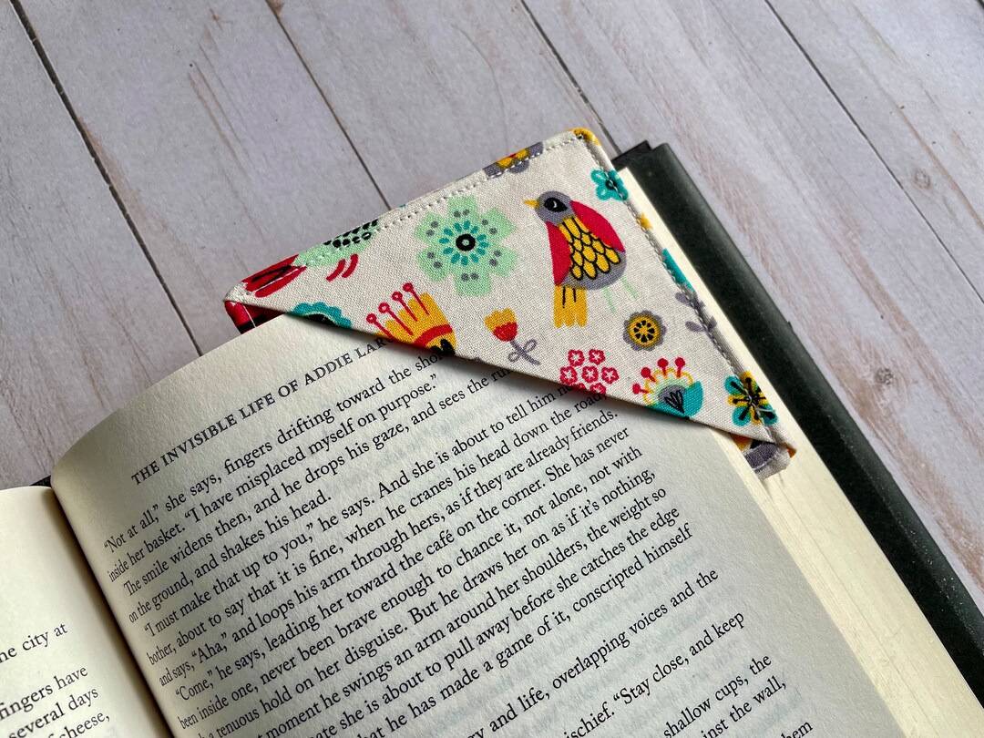BIRD, FLOWERS, Spring Garden, Floral Corner Bookmark, Square Bookmark ...