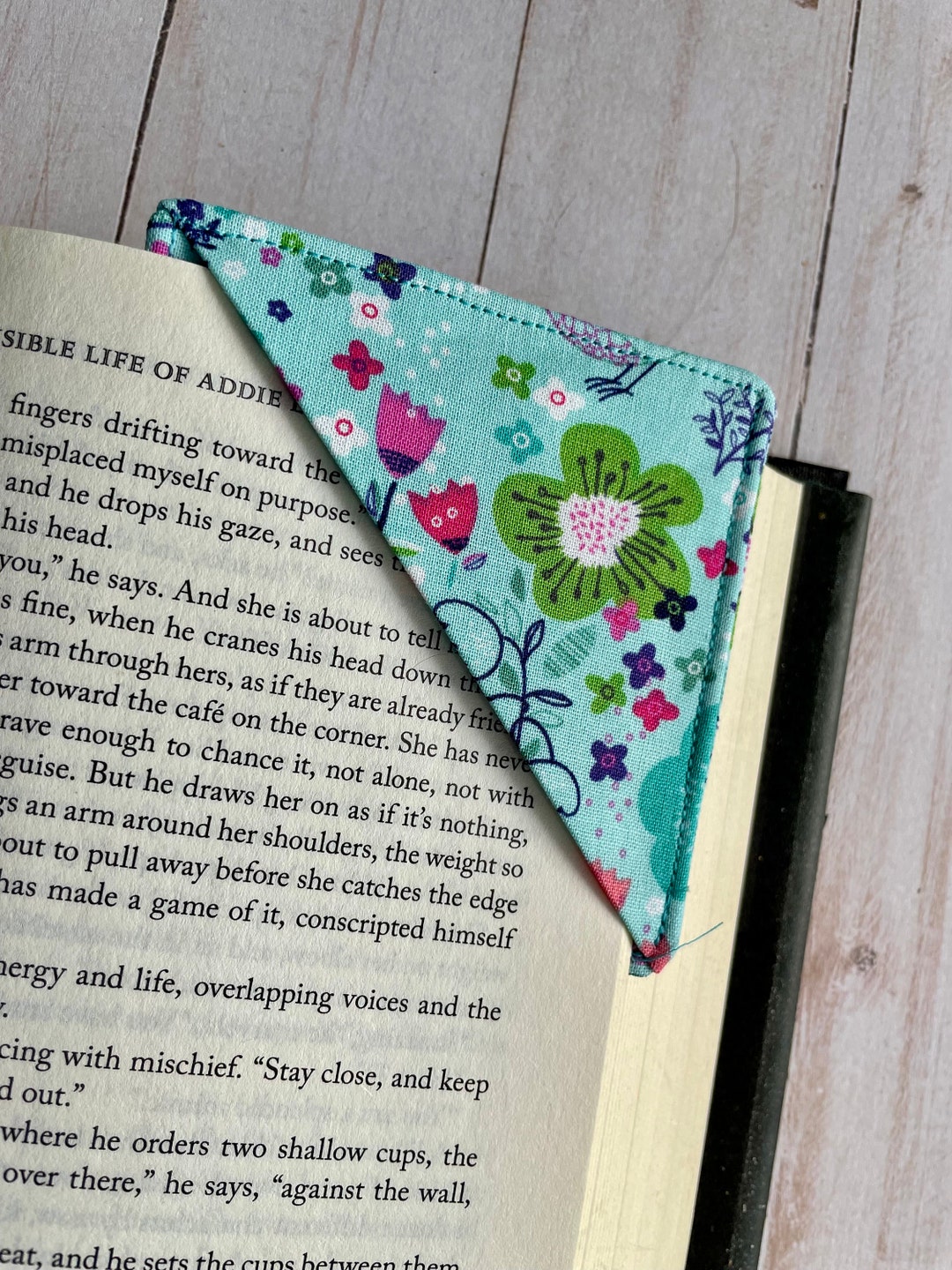 FLOWERS, FLORAL, Spring Garden, Bird Corner Bookmark, Square Bookmark ...
