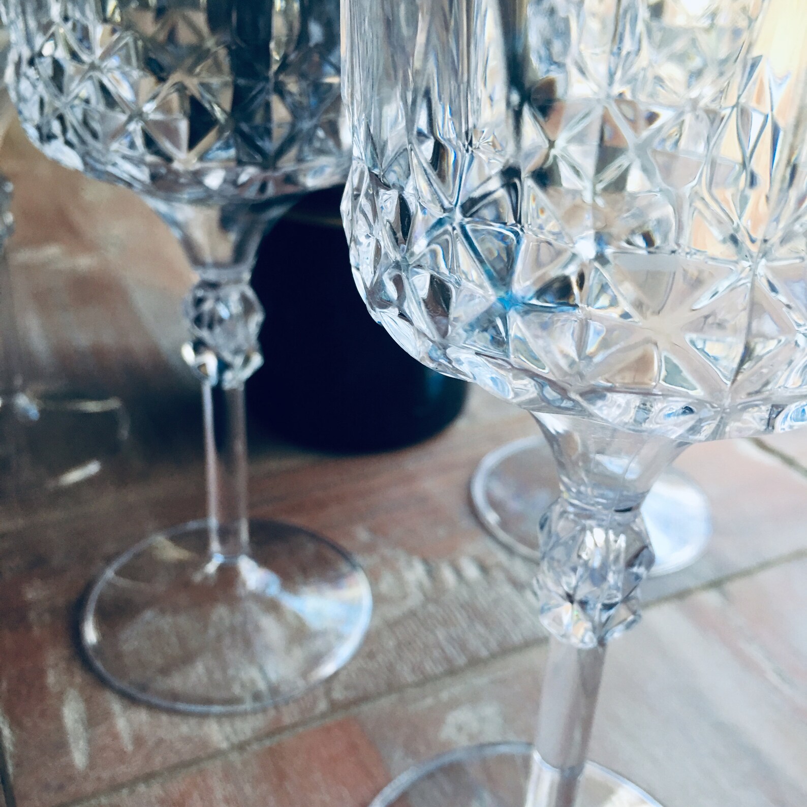Disposable Stemware. Elegant Plastic Wine Glasses. Disposable Goblets ...