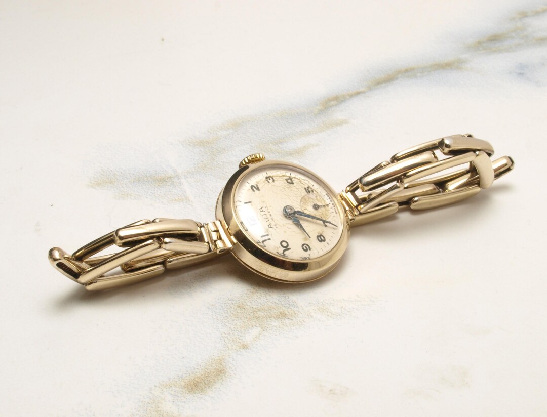 Vintage Ladies Gold Watch by AVIA - Etsy