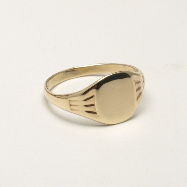 Gold Signet Ring - Etsy