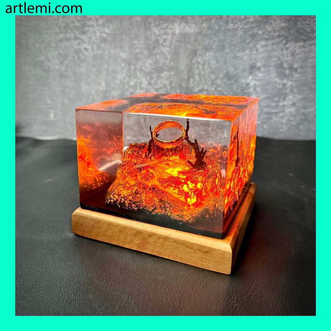 The Ring of the Dark Lord Lamp, Custom Epoxy Resin Lamp, Lighting Home ...
