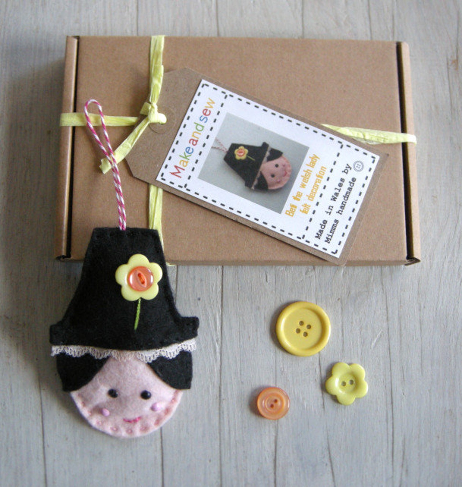 Beti the Welsh Lady Sewing Kit - Etsy
