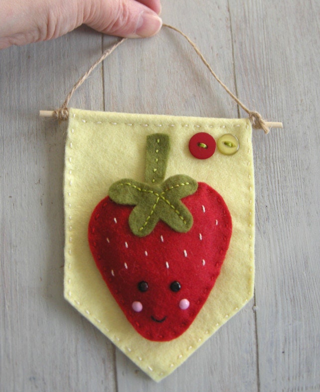 Craft Kit Sewing Kit Make a Strawberry Banner - Etsy UK