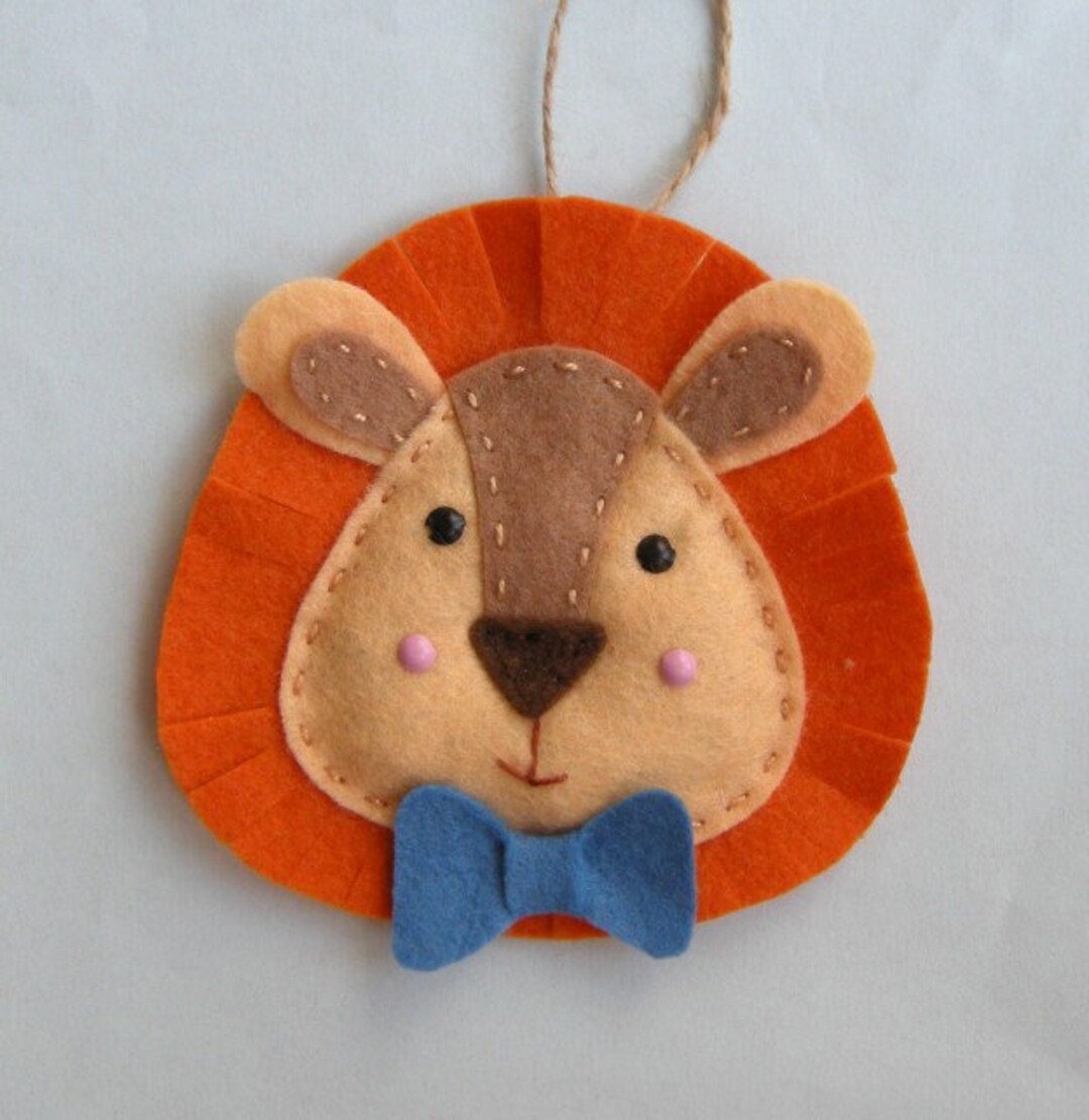 Sewing Kit, Craft Kit, Larry the Lion Felt Decoration - Etsy