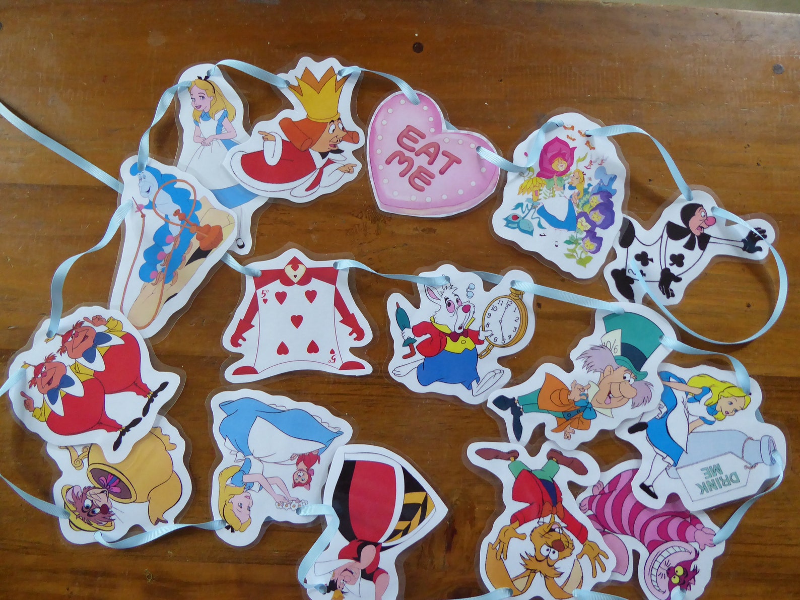 Disney Alice in Wonderland Character Bunting. Mad Hatter. | Etsy