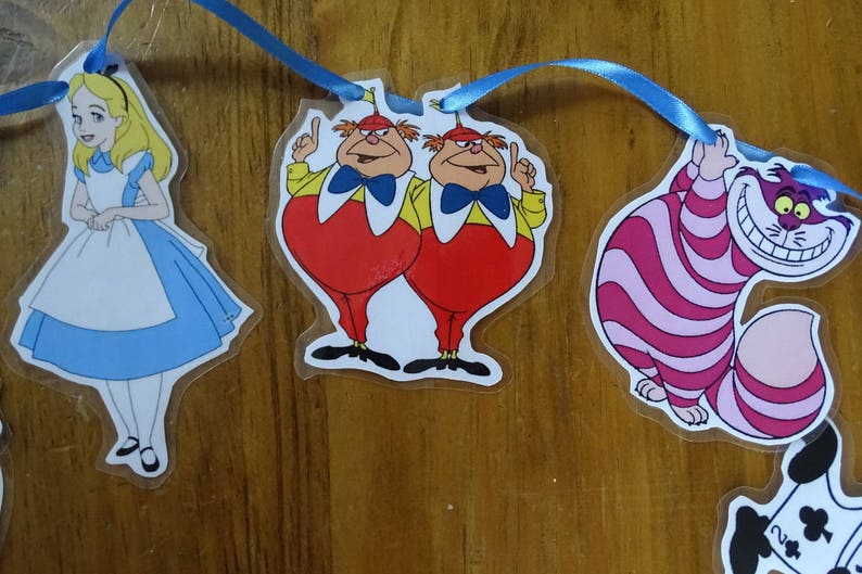 Disney Alice in Wonderland Character Bunting. Mad Hatter. | Etsy