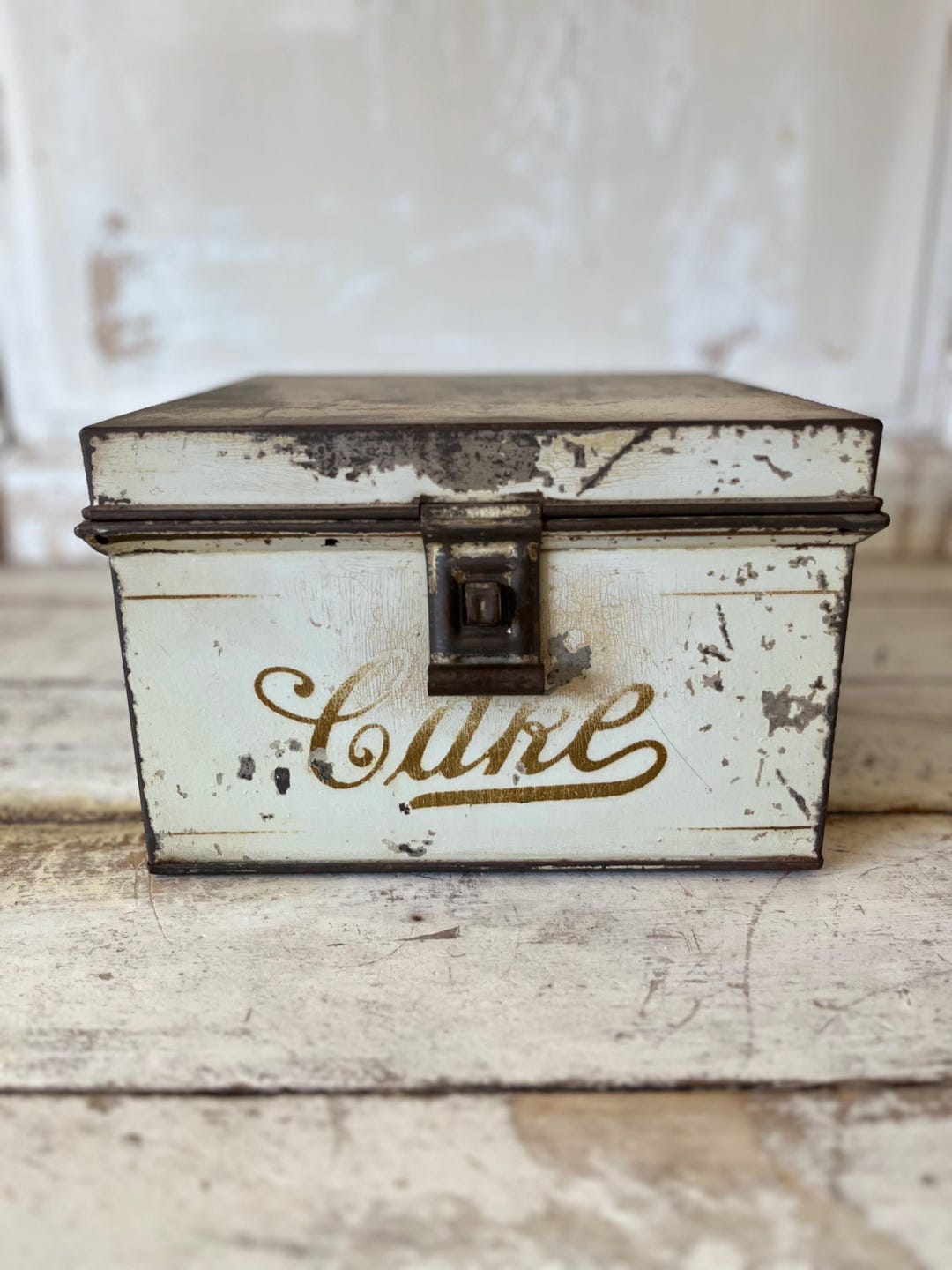 Antique Tin Cake Box - Etsy