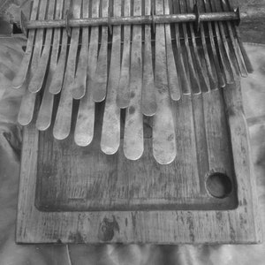 African Kalimba Bass Instrument 24 Key Thumb Pianoafrican - Etsy