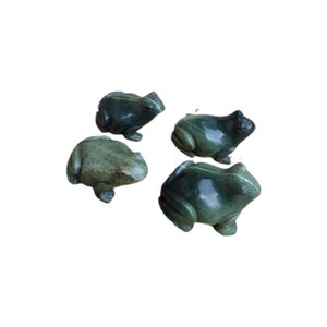 FROG JADE SCULPTURE , Shona Stone Sculpture, Carving Stone, Carving ...
