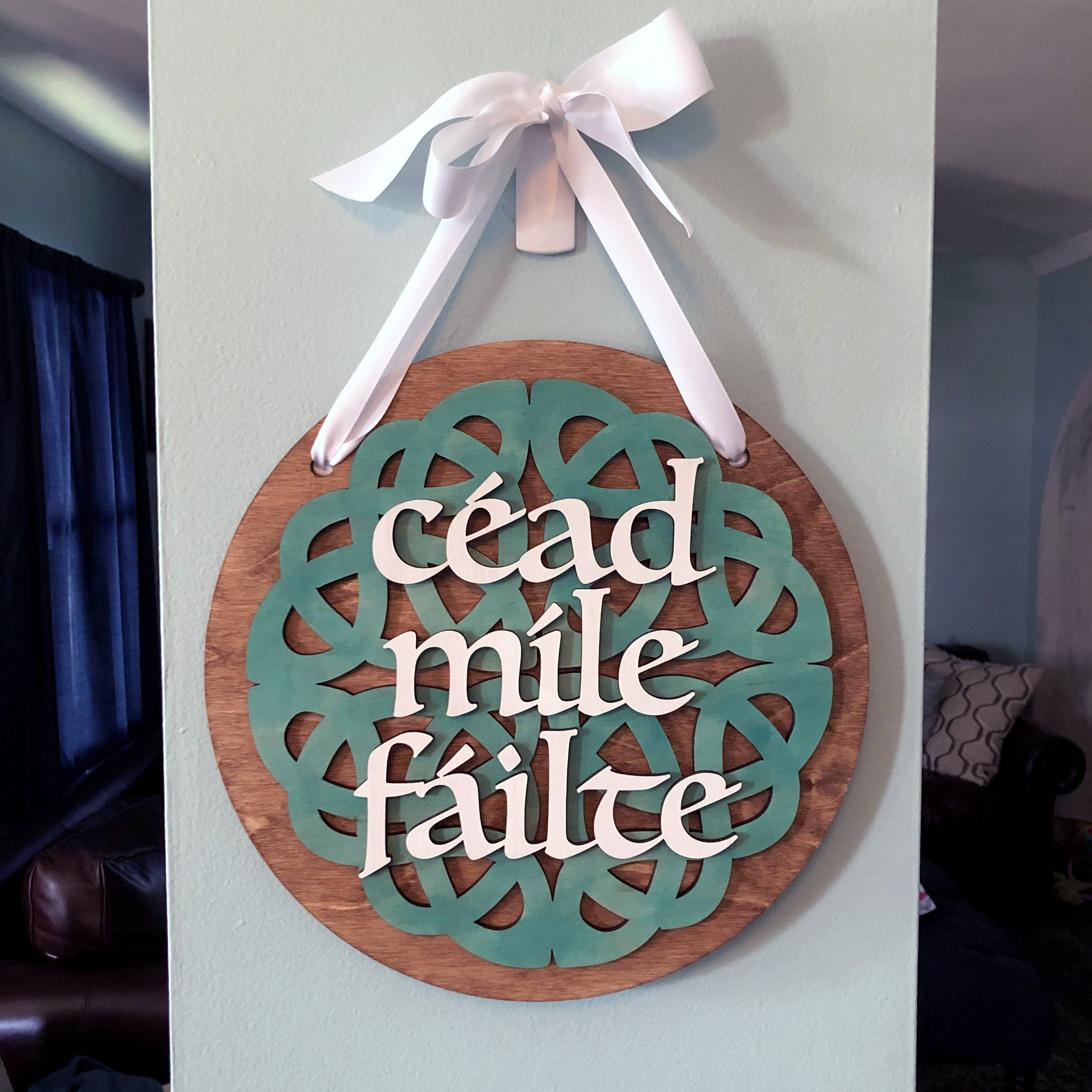 Celtic Knot Céad Míle Fáilte Round Sign - Etsy