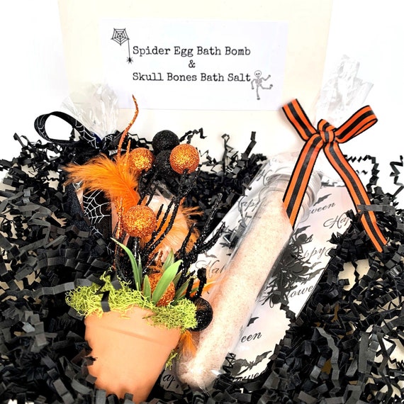 Halloween Spa Box Skull Bones Bath Salt and Spider Egg Bath - Etsy