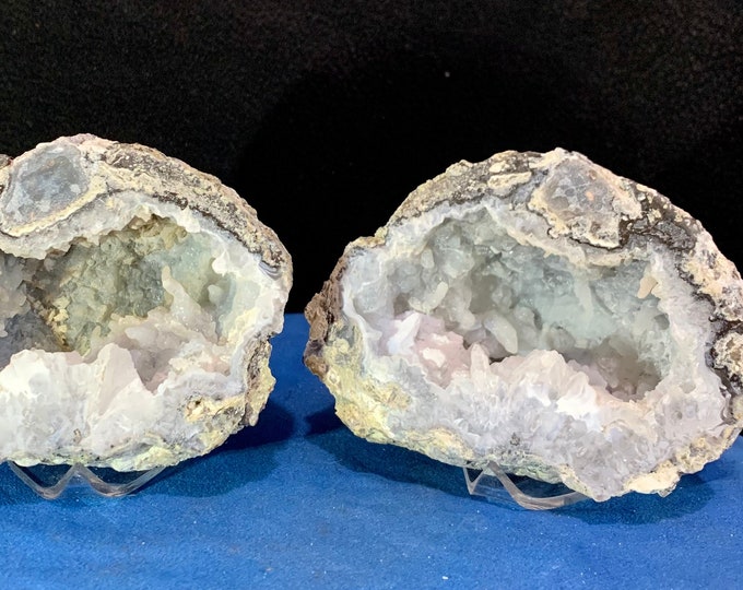 Mexico Geode With Chalcedony and Quartz Crystals - Etsy