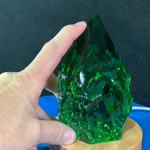 Rustic Emerald Green Volcanic Ash Glass Point man Made Glass With LED ...