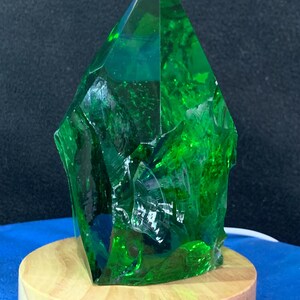 Rustic Emerald Green Volcanic Ash Glass Point man Made Glass With LED ...