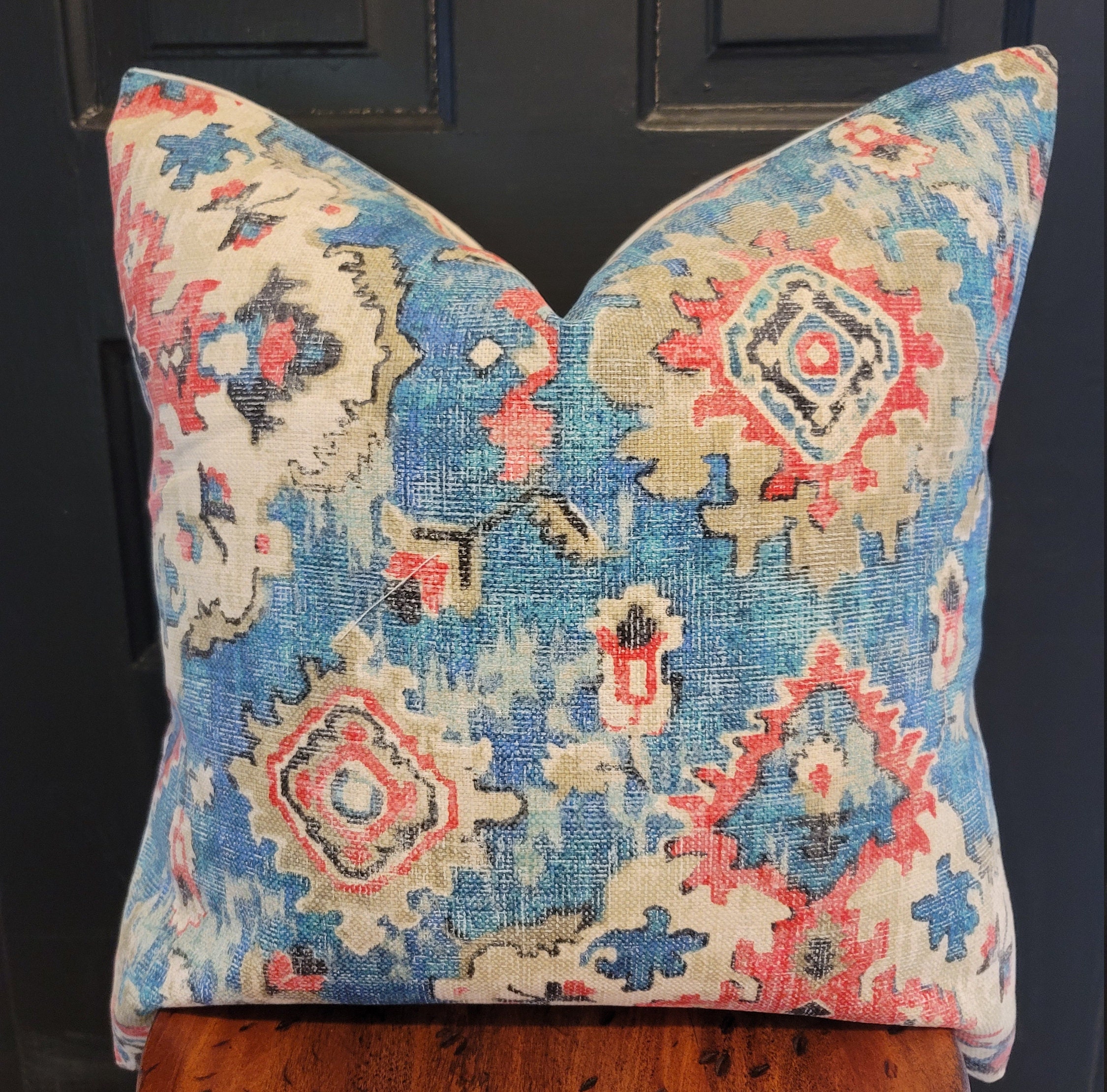 Covington Kappor Carpi Blue Pillowcovers.slipcovers.accent Pillows ...