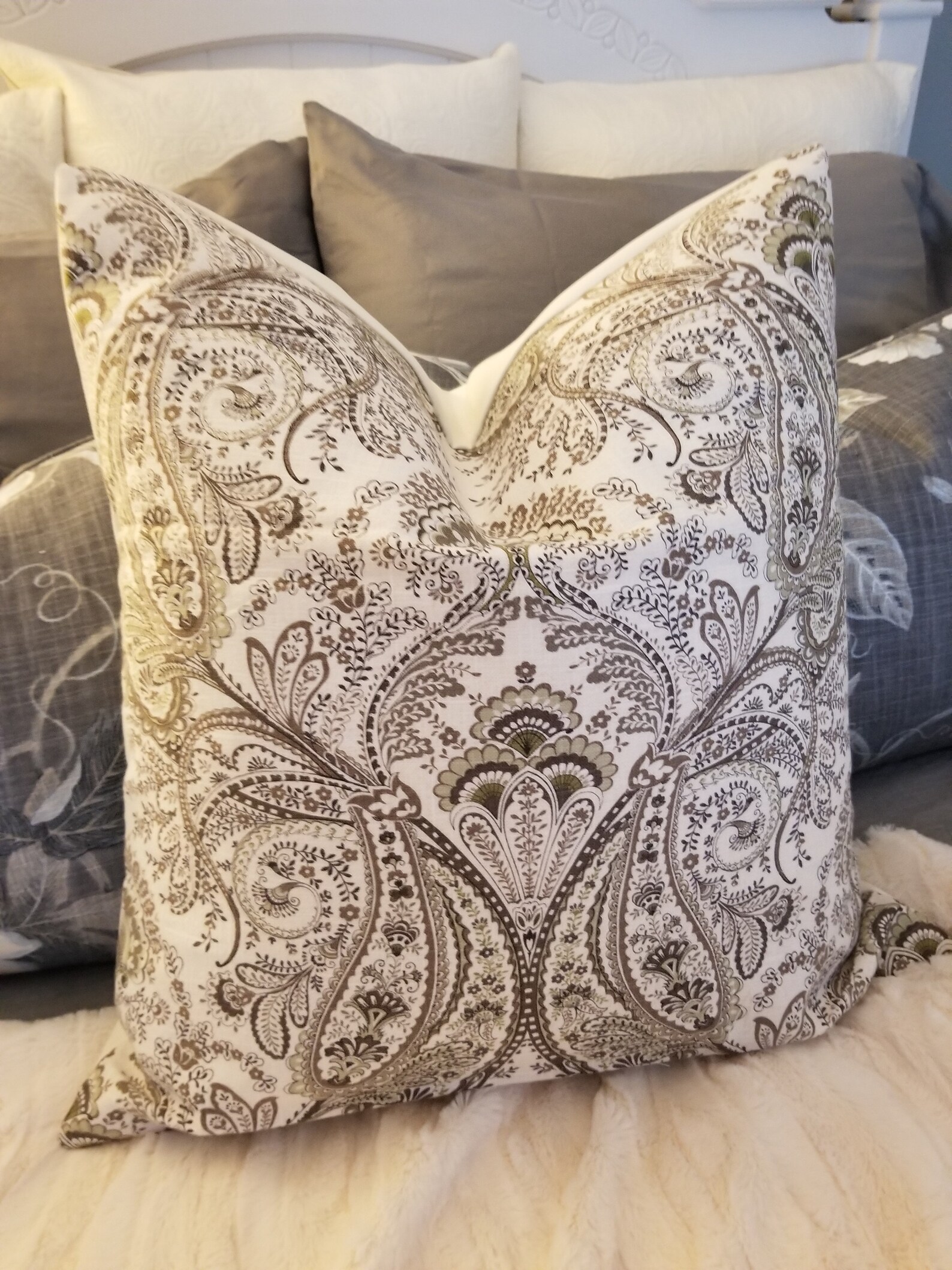 Linen Paisley Pillowcovers.browns.ivory.toss Pillows.throw Pillows ...