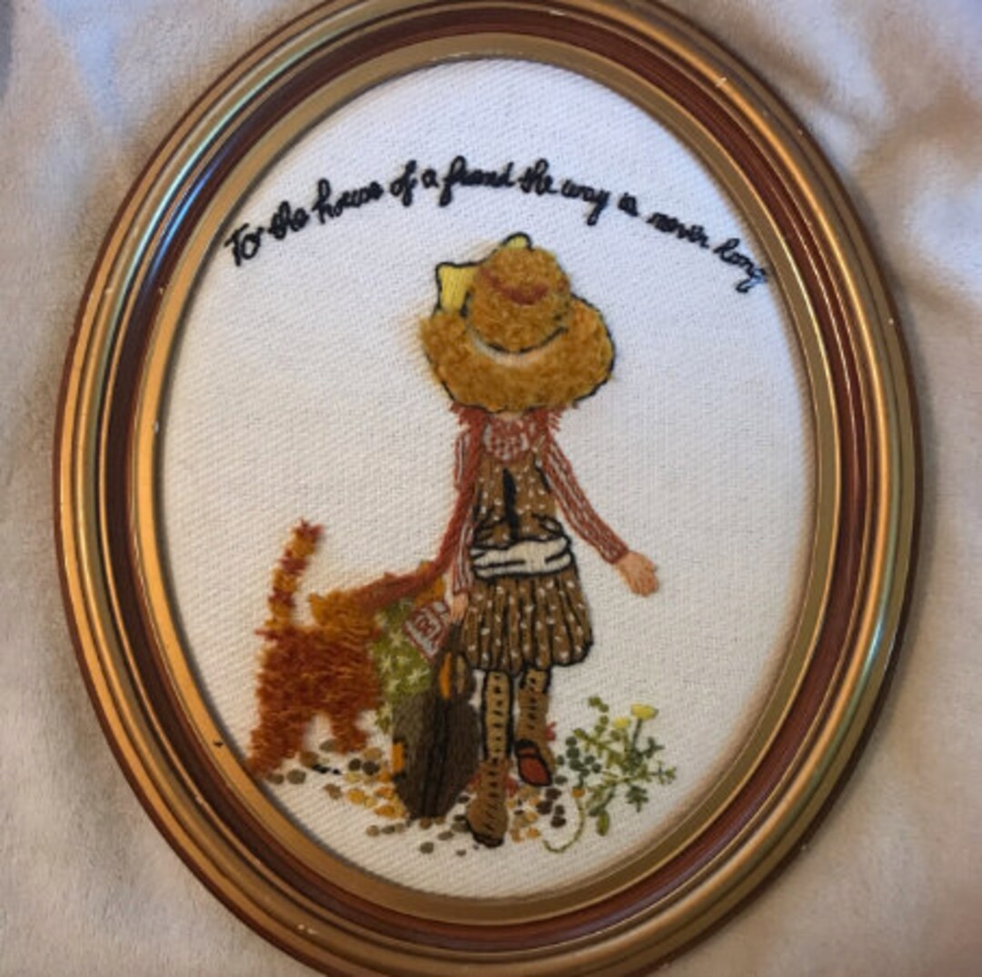Large Embroidered Cottagecore Oval Frame - Etsy