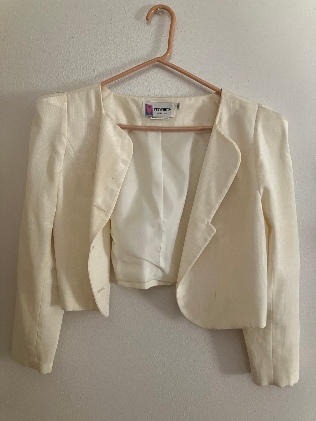 Vintage Prophecy Petites Long-sleeve Shoulder Pad Cropper Cream Blazer ...
