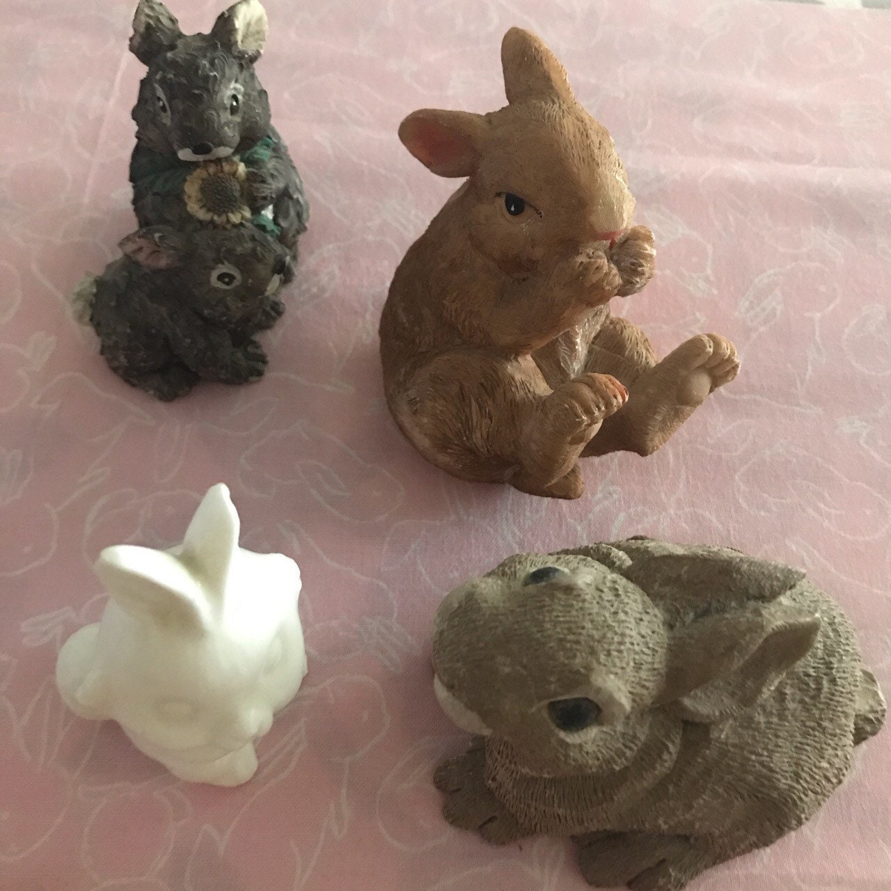 Cute 4 pack small cottage-core bunny figurines - Etsy.de