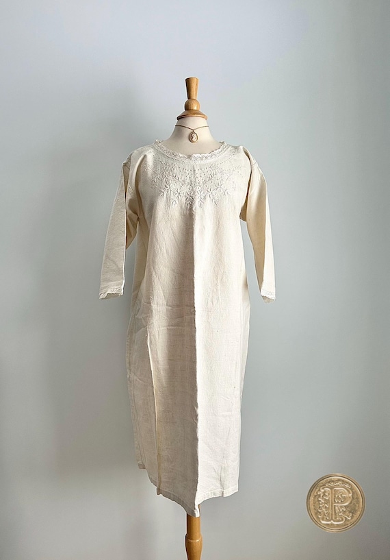 Antique vintage cream cotton muslin nightgown, dress,… - Gem