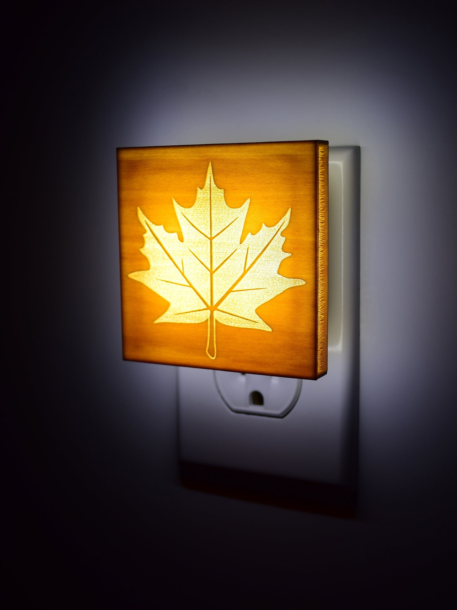 Maple Leaf Nightlight Canada Nature Rustic Cabin Wooden - Etsy